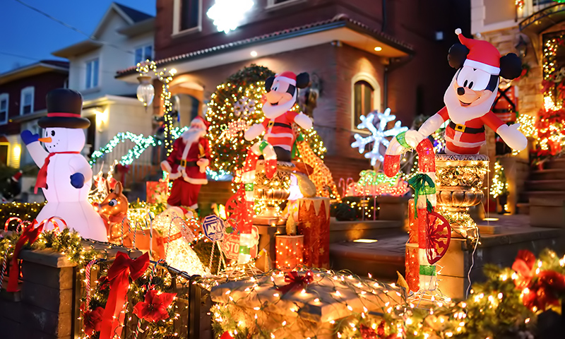 How To Celebrate A Green Christmas For HOA Communities